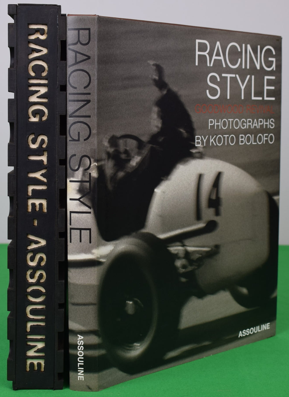 "Racing Style: Goodwood Revival" 2005 BOLOFO, Koto [photographs by]