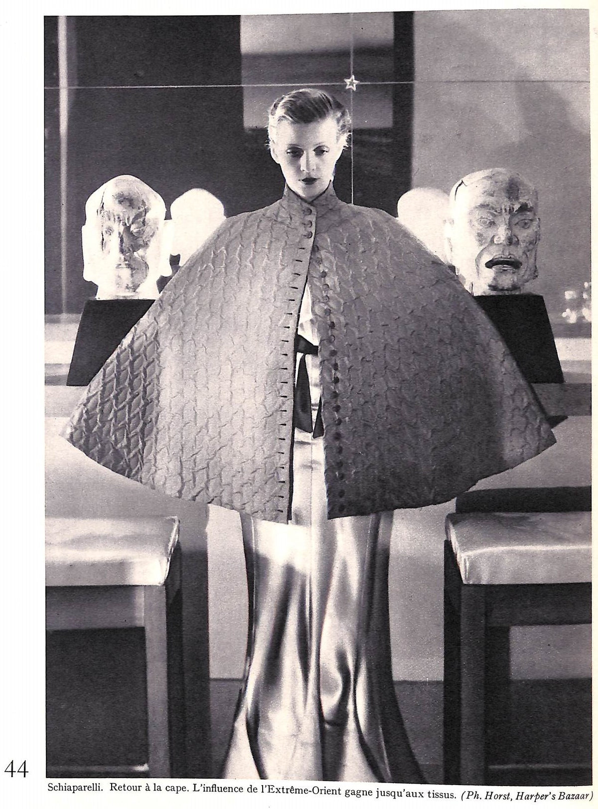 "Vingt-Cinq Ans D'Elegance A Paris: 1925-1950"