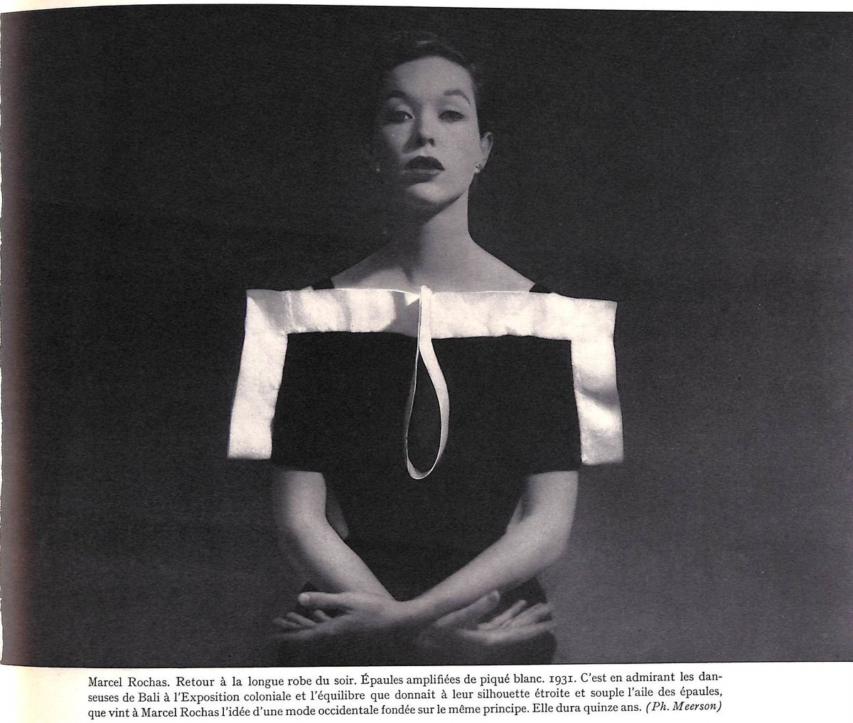 "Vingt-Cinq Ans D'Elegance A Paris: 1925-1950"