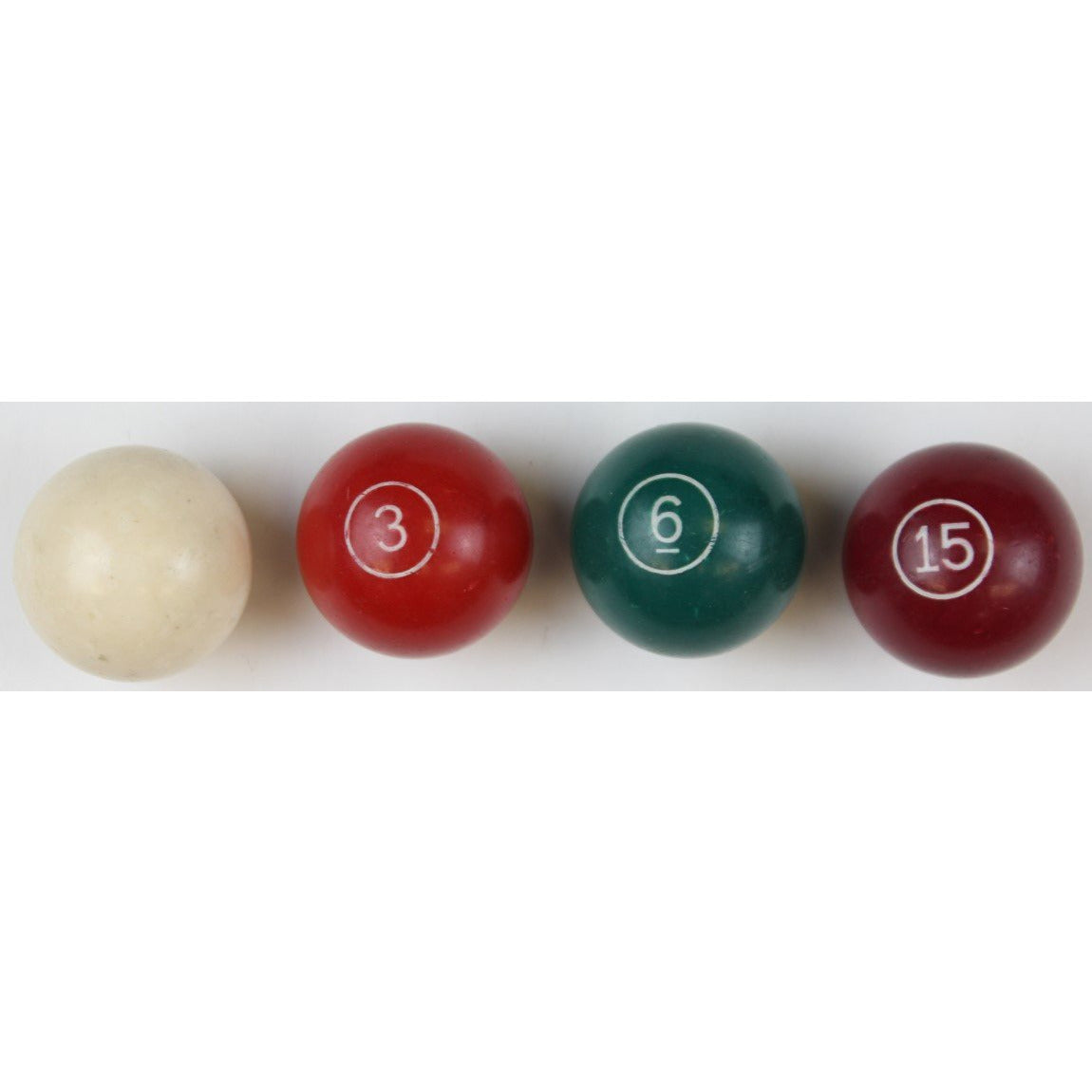 "Set x 4 Snooker Billiard Balls"